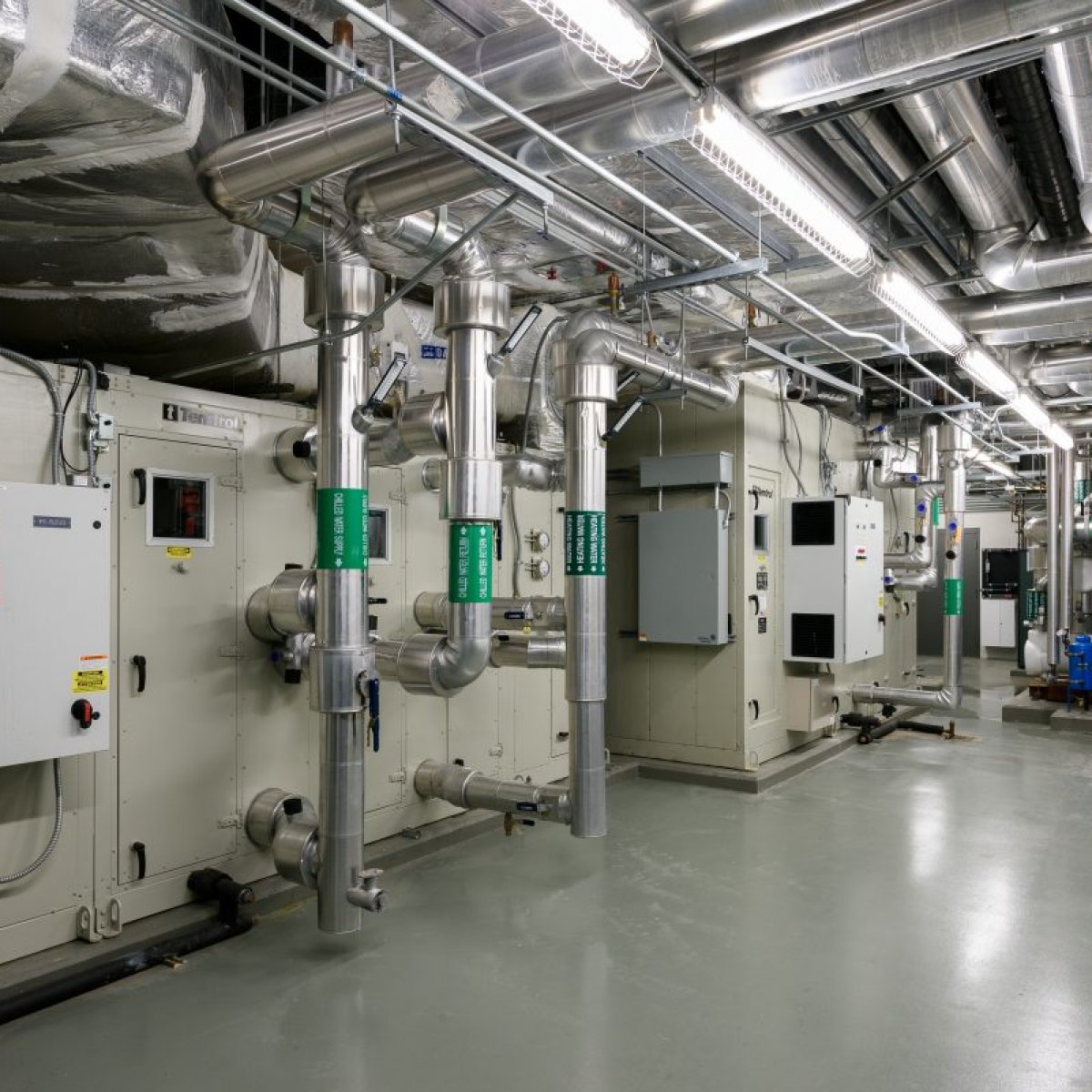 Whiting-Turner – Fred Pirkle Engineering Technology Center