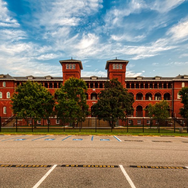 Whiting-Turner – Norfolk Naval Shipyard Building M-32 Renovation